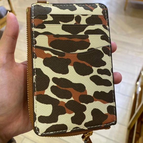 Tory Burch | Bags | New Tory Burch Emerson Keychain Wallet Cardholder ...